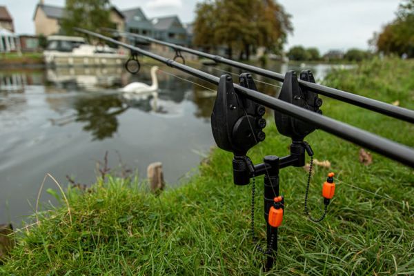 Fox Black Label QR Buzzer Bars - 2 Rod Narrow - Johnson Ross Tackle